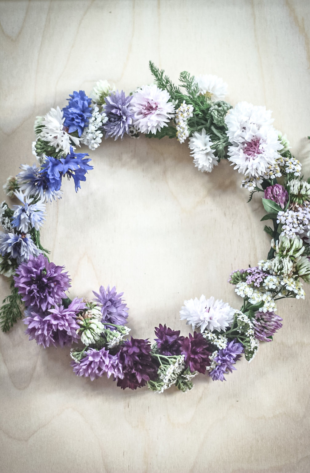 How to make a flower crown